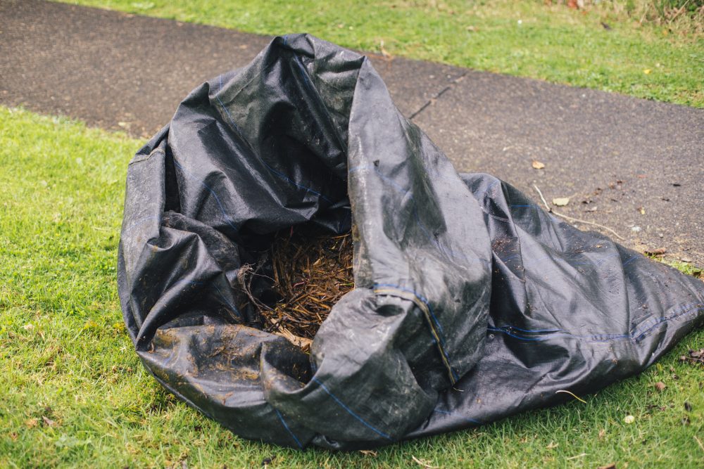 How to compost soft weeds with a weed composting bag - EcoMatters ...